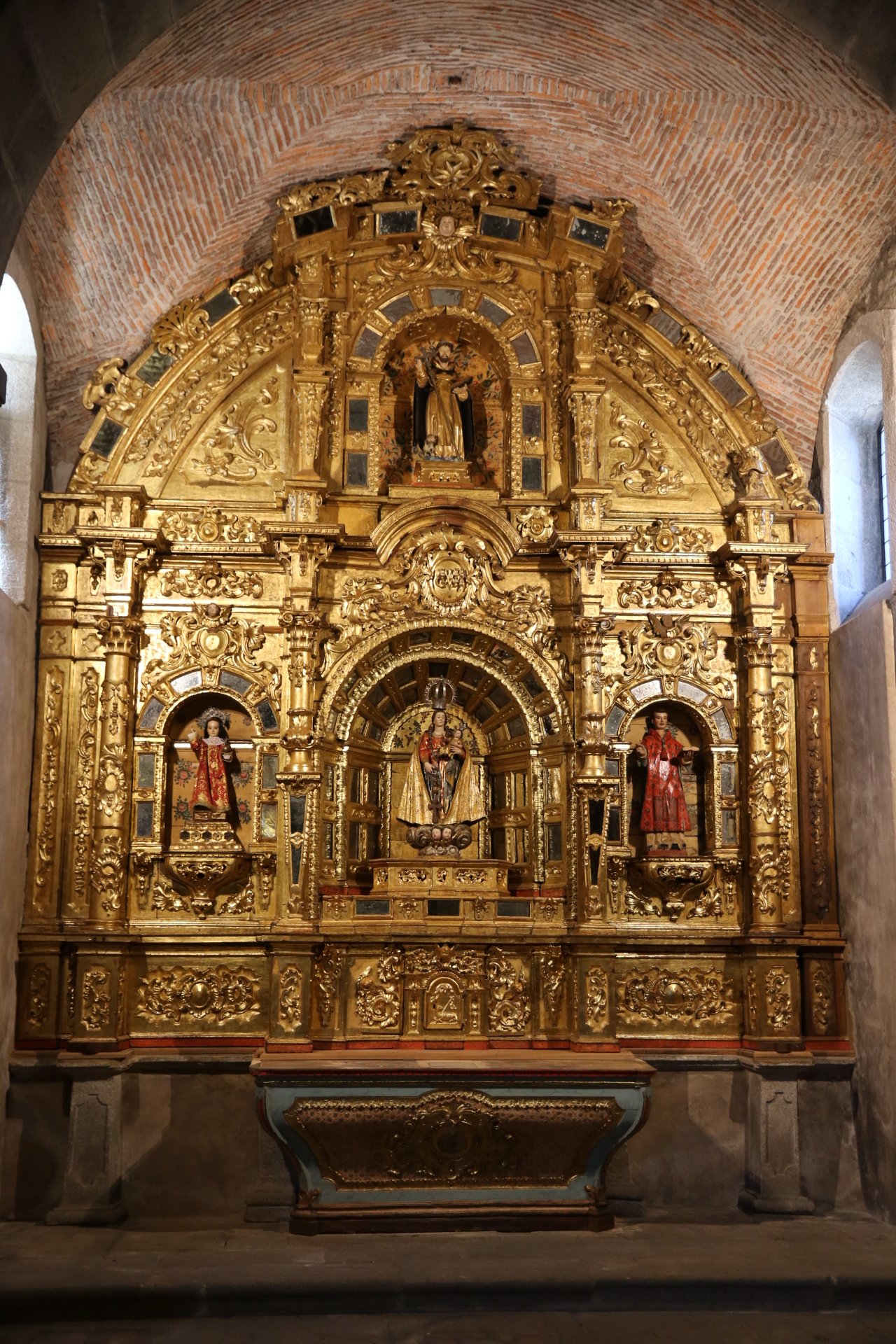 El retablo de la iglesia parroquial de La Alberca luce ya restaurado ...