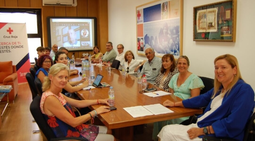 José Ramón Santamaría renueva su cargo como presidente de Cruz Roja en ...